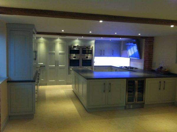 LED splashback - Cornwall Glass
